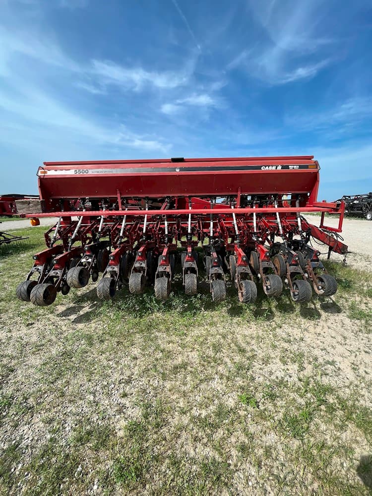 Case IH 5500 Soybean Special - Derr Equipment